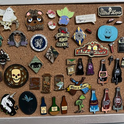 Fallout New Vegas Welcome Sign Enamel Pin - Etsy