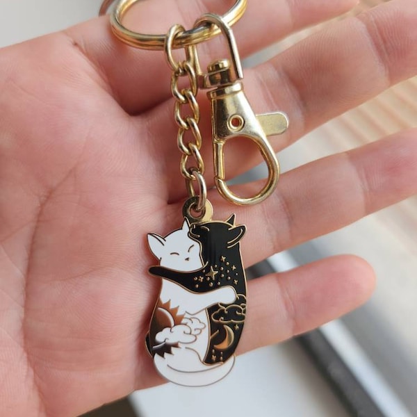 Day & Night Hugging Cat Keychain Yin Yang Cat Moon Keychain Cute ...