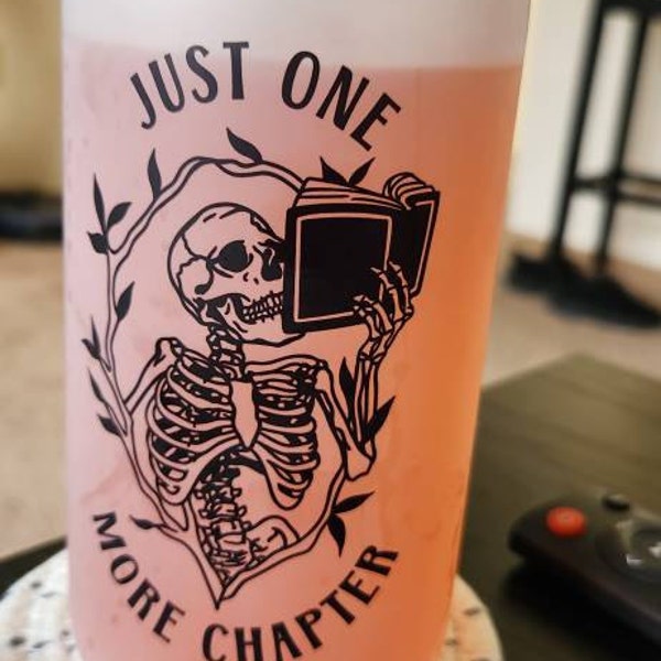 Just One More Chapter Book Lover Frosted Glass Tumbler, Reader Gift ...