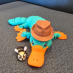 Large Articulated Platypus 3D Printed Figure With Removable Hat ...