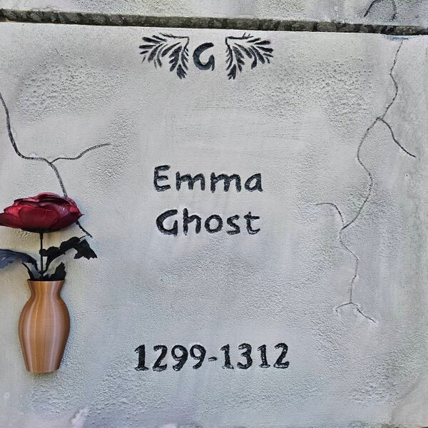 Mausoleum Niche Plaques and Accessories for Halloween; Graveyard ...