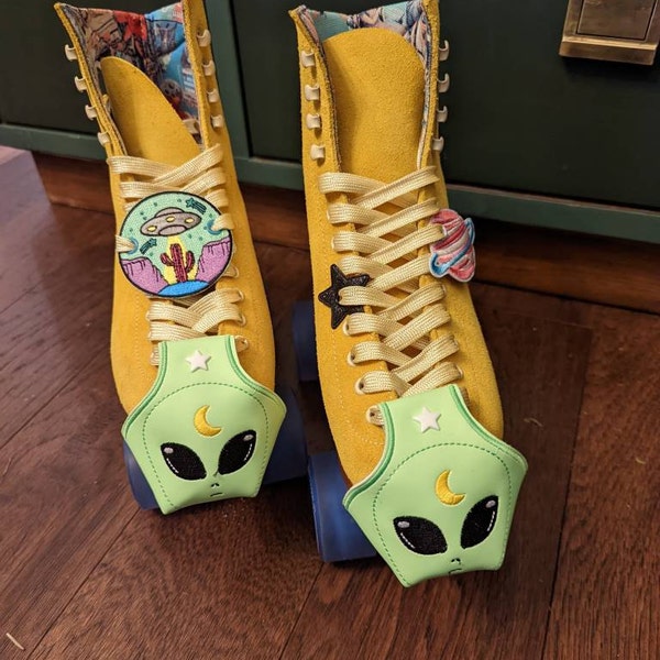Alien Toe Guards for Roller Skates in 5 Colors Glow in the Dark ...