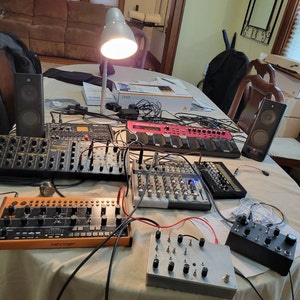 4 Oscillator Patchable Crackle Box // Noise Synth With Patch Bay ...