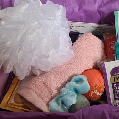 XL Super Deluxe Spa Gift Hamper, Pamper Hamper Gift Set, Spa Package in ...