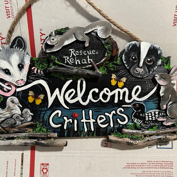 Custom Welcome Critters Sign W/ Moss - Etsy
