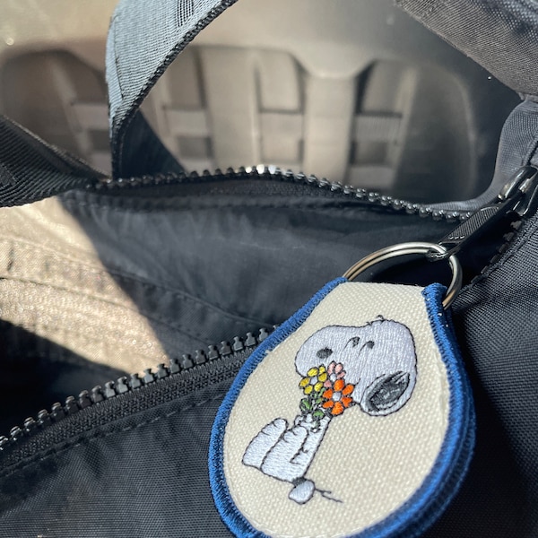 Three Potato Four X Peanuts® - Snoopy Flower Bouquet Patch Keychain - Etsy