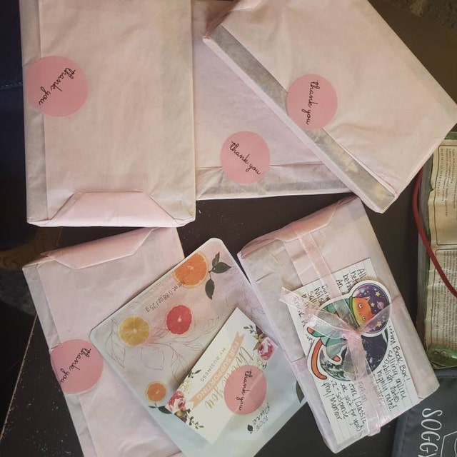 SickyNikkiNaks - Etsy