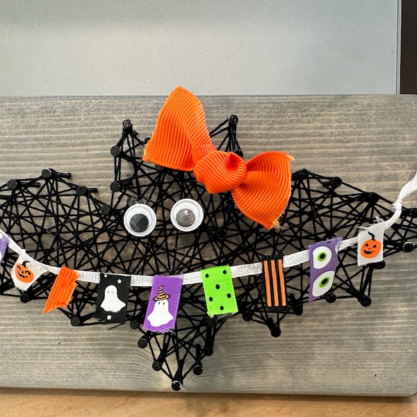 DIY 7x4" Halloween Bat String Art Kit - Etsy