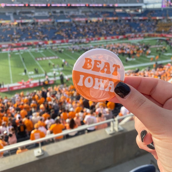 2025 USC South Carolina BEAT OPPONENT Buttons - Etsy