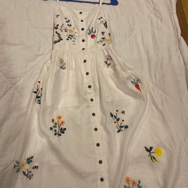 White Linen Dress With Hand Embroidered Flower Pattern, Linen Dress for ...
