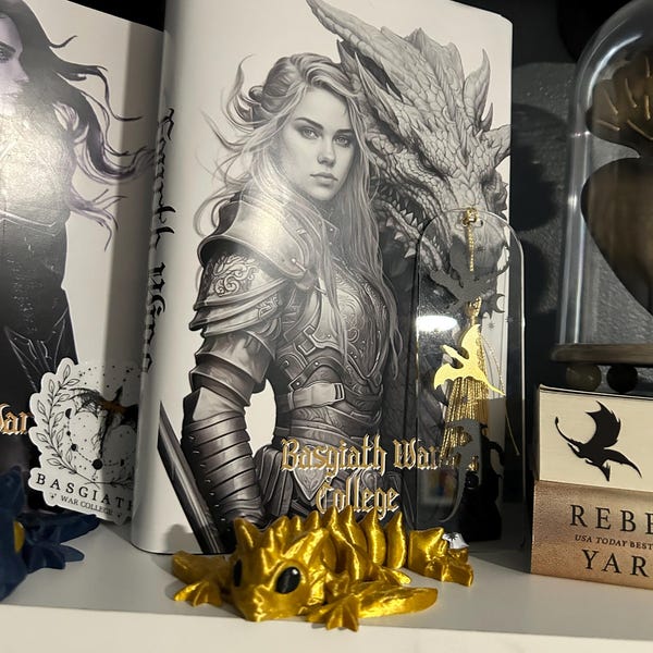 A Court of Thorns and Roses Dust Jacket Set | ACOTAR Merch | SJM Books ...