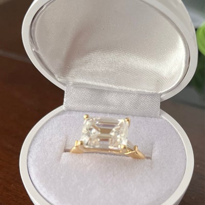 Pokemon Pokeball Ring Box - Etsy