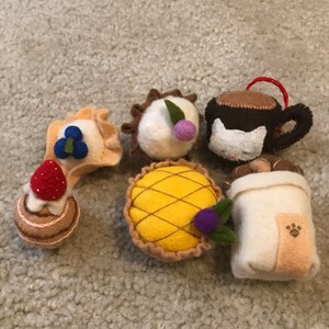 Blueberry Tart Felt Pastry, Pumpkin Pie, Cupcake for Decoration or ...