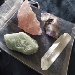 Attract Love Stone Set Heart Chakra Raw Crystal Love Set Manifest Love ...
