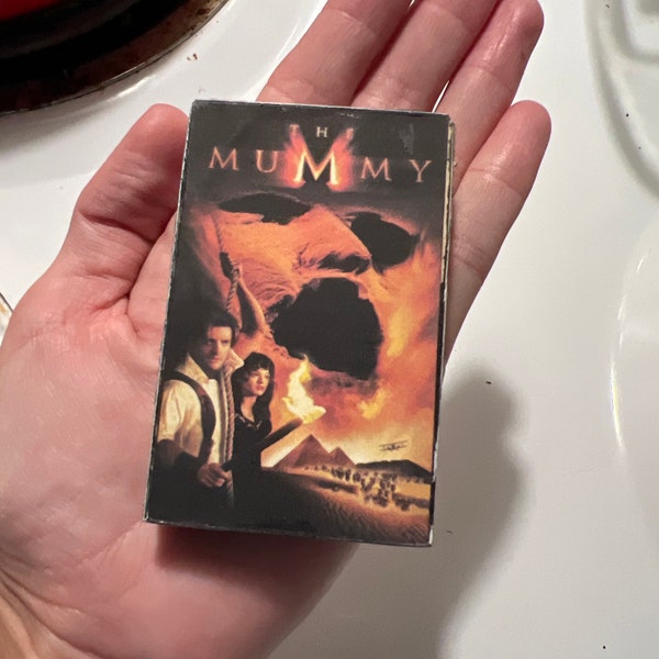Retro VHS 90's Movies Mini Magnets Classic Cult Movies VHS Tape Covers ...