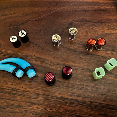 9 Black Steel Pinchers 0g-14g Pinchers Horseshoes Talons Tapers ...