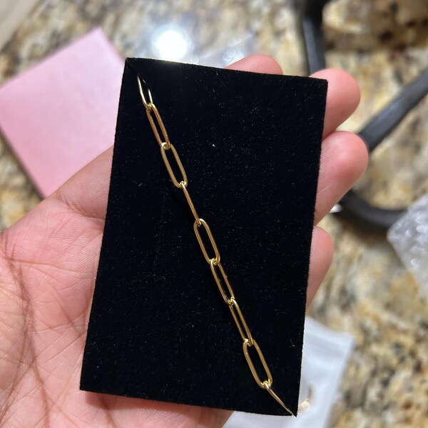 18K Set of Three Chains With Vine Chain With Lock Pendant, Paperclip ...