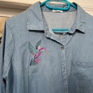 Sunbathing Women Machine Embroidery Design / Beach Life / - Etsy