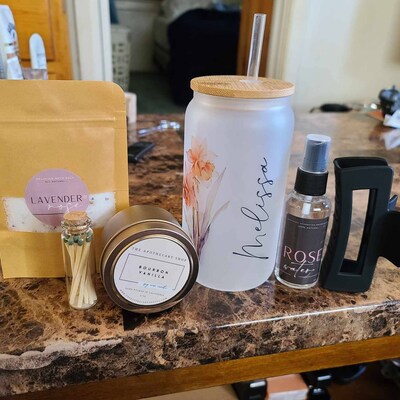 Selfcare Gift Box for Mom Pampering Box for New Mom Spa Kit New Mama ...