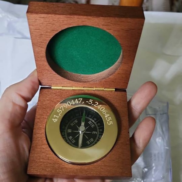 Personalised Brass Travellers Compass With Wooden Box - Travel Gift ...