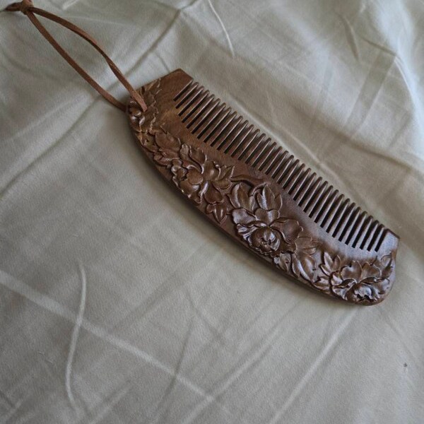 Handcrafted Wooden Comb Gift Set Detangler/finish Comb - Etsy