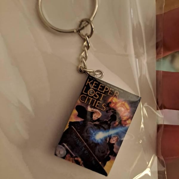 Custom Mini Book Keychain - Etsy