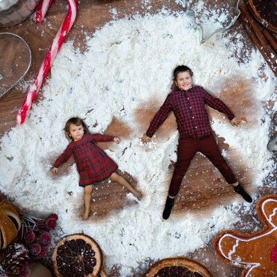 2 Children Flour Angel Christmas Baking Digital Background - Etsy