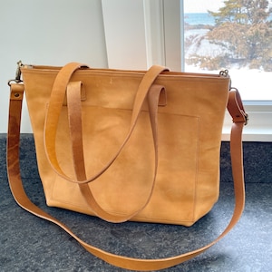 Leather Tote Bag With Large Outside Pocket. 4 Colors Available. Cap Sa ...