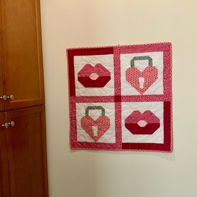 PDF Valentine's Day Quilt Pattern Sweet Kiss Lips Quilt Pattern - Etsy