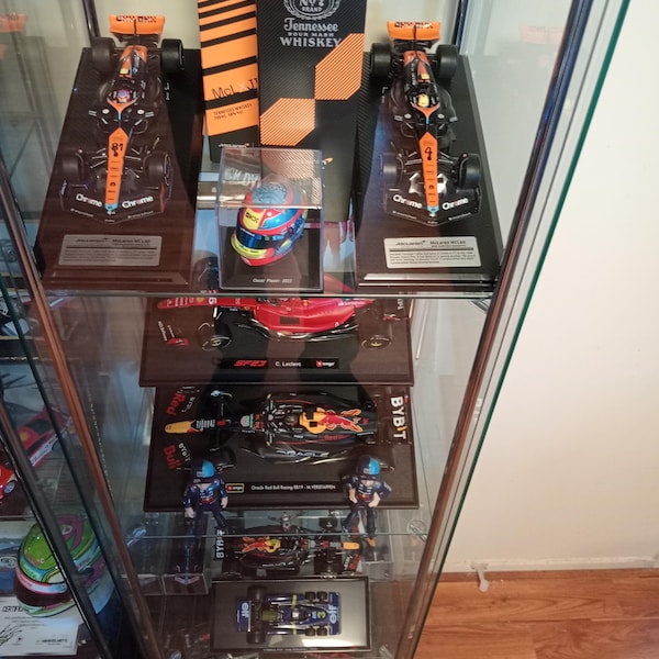 1:18 Scale Model, 3 Tier, Angled Desktop Display Stand Suits Formula 1 ...