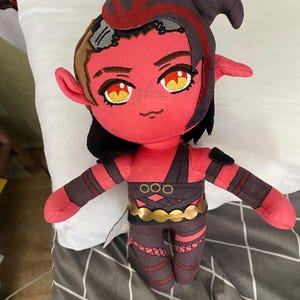 Lady Dimitrescu Statue Resident Evil Village Crystal Dimitrescu ...