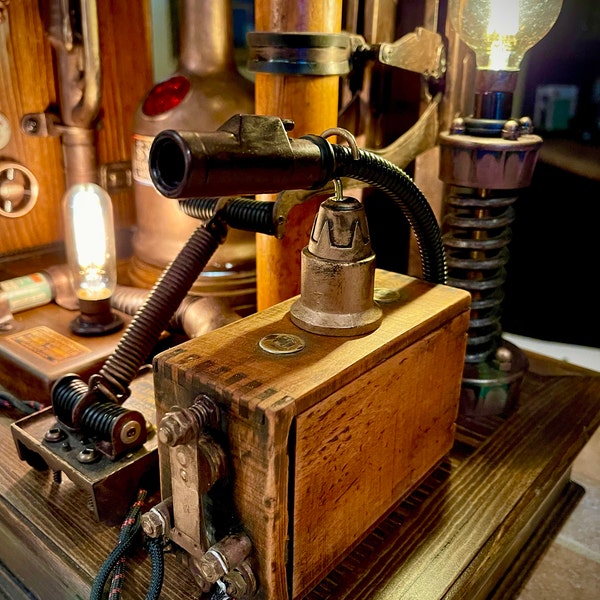 NEW in Box Wind up ASTRO-SCOUT Robot - Etsy