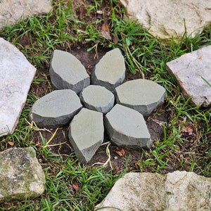 Stone Flowers Garden Art Flower Bouquet 1 - Etsy