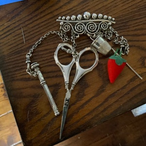 Victorian Whitby Jet Black Rose Mourning Pendant. Era 1830-1880. Rare ...