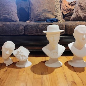 Full Scale Toad Queue Statue - Etsy