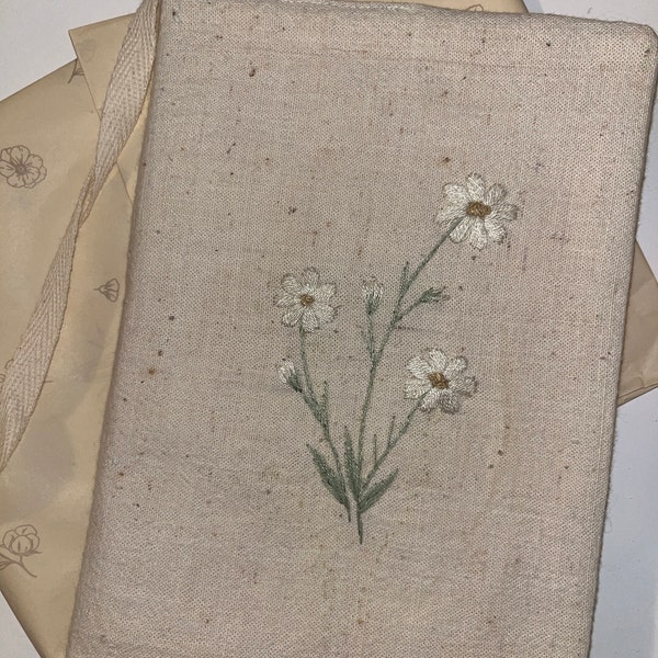 Vintage Linen Embroidered Book Cover - Daisy - Etsy