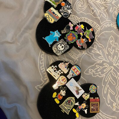 2 Pack of Disney Pin Display Boards, 6 Tall Icon Mickey Mouse Heads ...