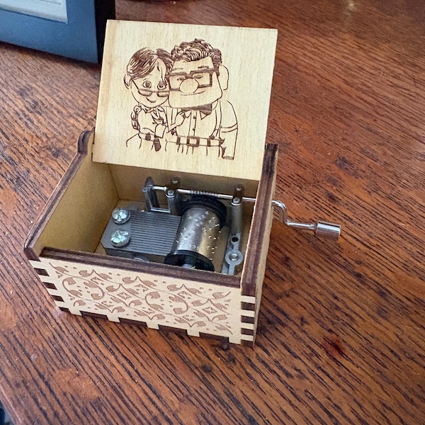 The Lion King Music Box 3D Light LED Can You Feel the Love Tonight Song ...