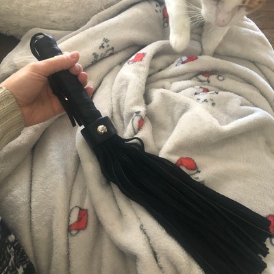 MIGHTY MINI Black Leather Lightweight Short Flogger 72 Tails - Etsy