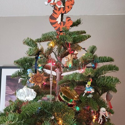Terrified Tigger-ific Tree Topper - Etsy