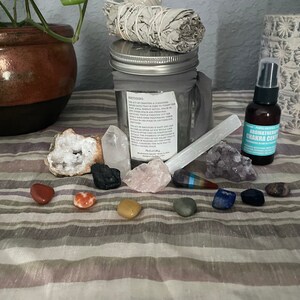 Healing Crystals and Stones Gift Set / Home Cleansing Wellness - Etsy