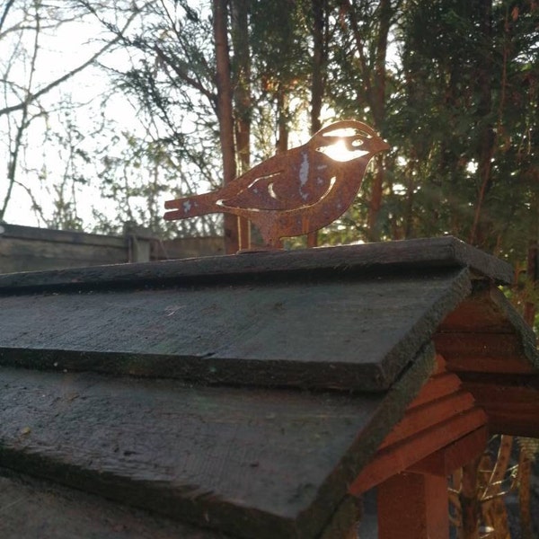 Rusty Metal Wren Bird / Rusty Metal Bird Garden Gift / Bird Fence ...