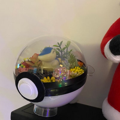 Bulbasaur Light Terrarium Pokeball - Etsy