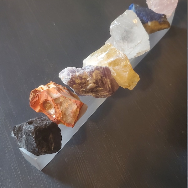Raw Crystal 7 Chakra Set With Selenite Wand - Raw Crystals - Chakra ...