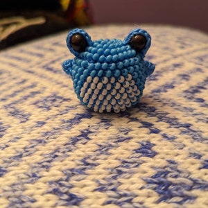 Bead Crochet Mini Frog Keychain With Different Color Options - Etsy