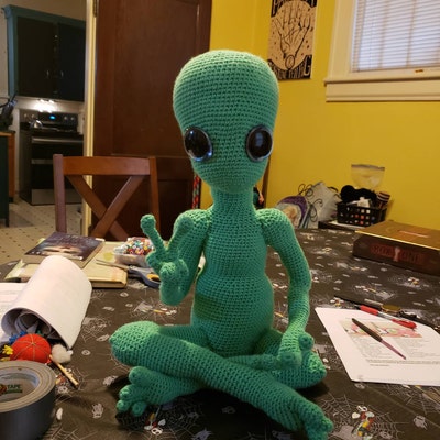 Alien Crochet Amigurumi Pattern DIGITAL Download PDF by Crafty - Etsy