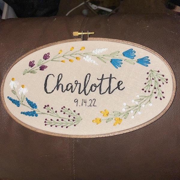 Custom Name Embroidery Hoop: Floral Wreath Baby Nursery Art - Etsy