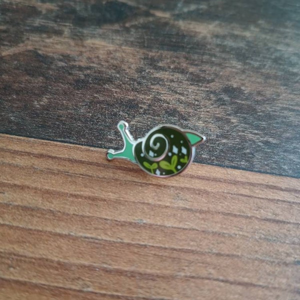 Hercules Beetle Large Resin Enamel Pin - Etsy