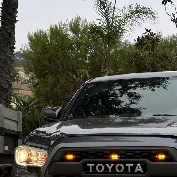 Toyota Tri-color Grille Badge Emblem. (LIFETIME WARRANTY) Tacoma ...