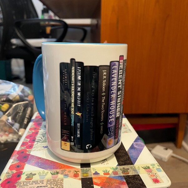 Custom Book Stack Coffee Mug, Reader Gift, USA Handmade, Christmas - Etsy